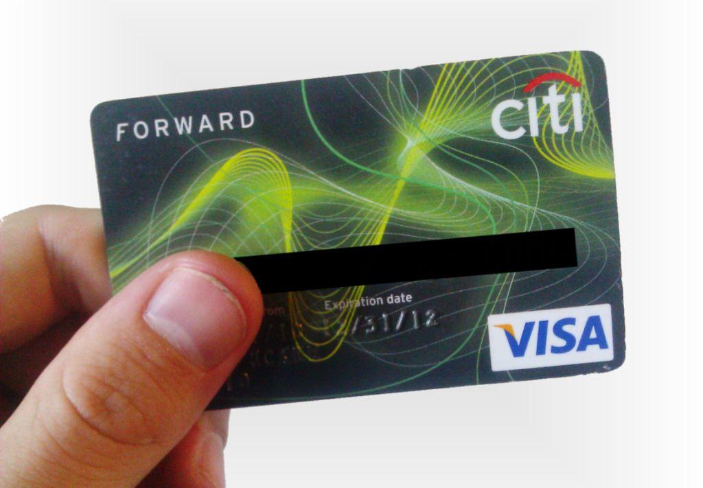 What's the Best First Credit Card for a Beginner?