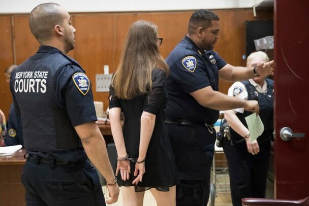 16 Most Famous Con Artists