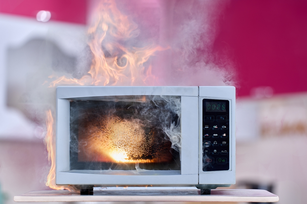 15 Common Myths About Microwave Ovens