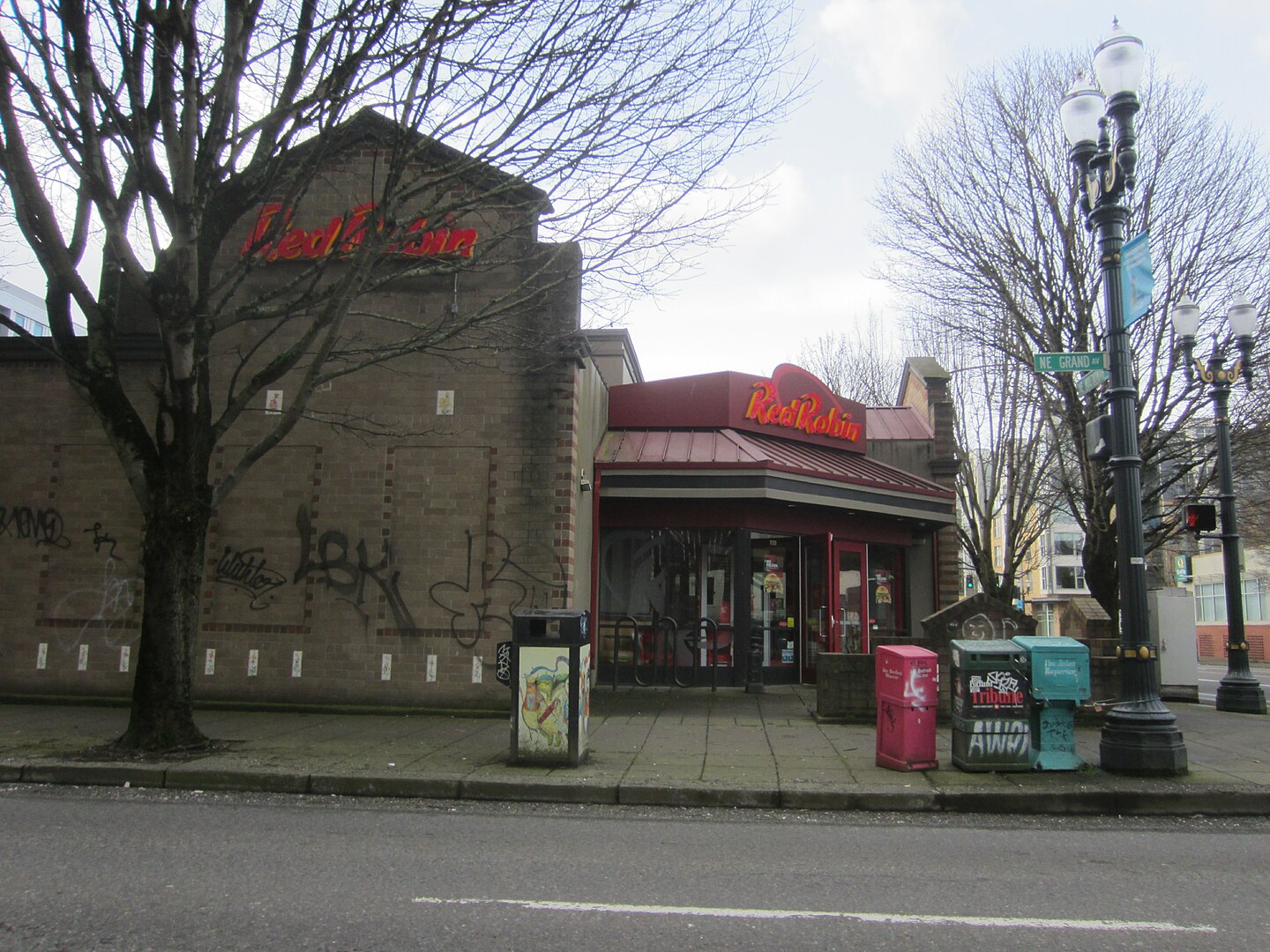 15 Facts You Might Not Know About Red Robin