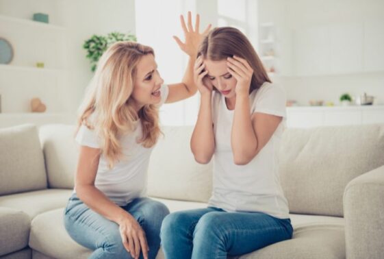 15 Signs Your Sibling Relationship Needs Boundaries