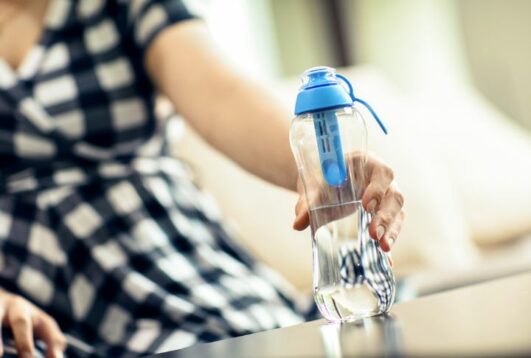 7 Safe Ways to Reduce Microplastics in Bottled Water