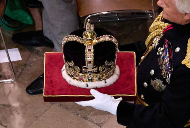 15 Fascinating Facts about the British Crown Jewels