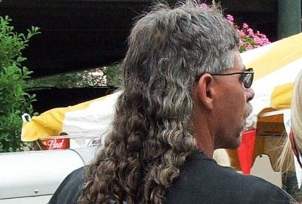 15 Iconic Men's Hairstyles from the 1970s