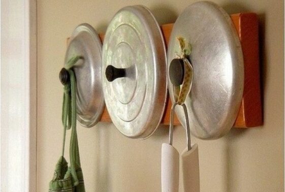 15 Clever Ways to Upcycle Old Pot Lids