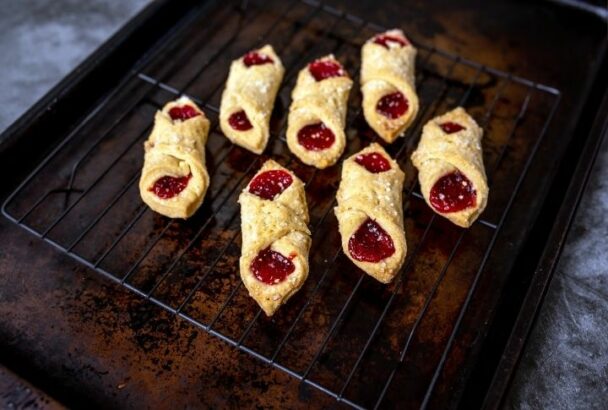 15 Unique Pastries To Try from Around the World