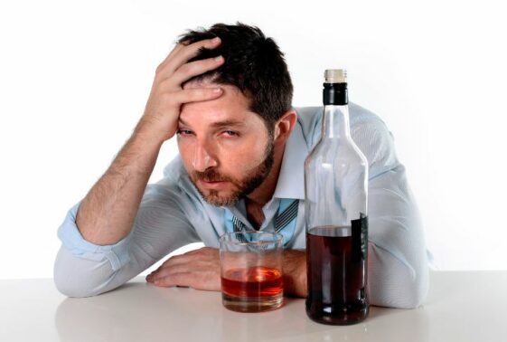 10 Compelling Reasons People Quit Drinking Alcohol