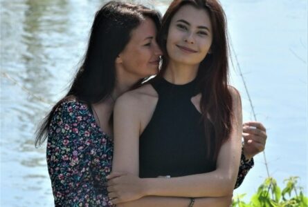 10 Phrases Adult Children Want To Hear From Their Parents