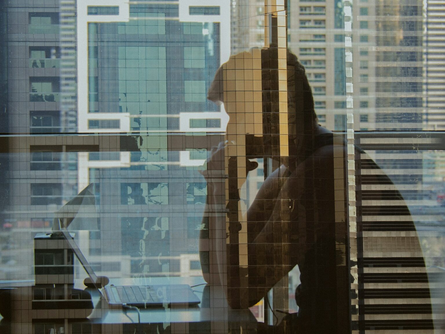 15 Signs Your Relationship Is Over or Beyond Repair