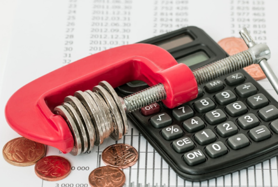 30 Effective Tips for Reducing Debt On A Low Income