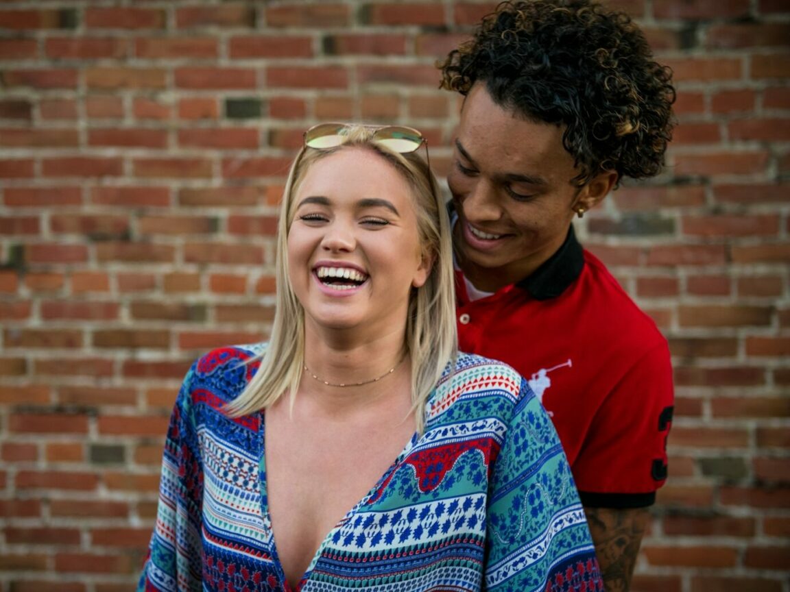15 Signs Your Male Friend Has Feelings For You