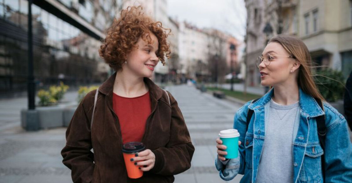 15 Signs You've Outgrown a Friendship—and That's Okay