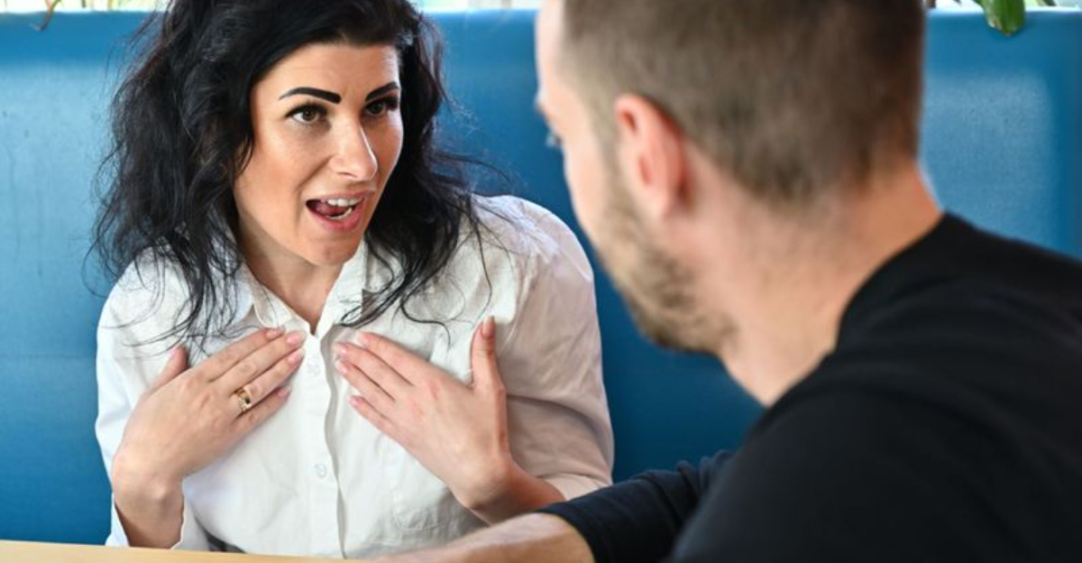 8 Habits That Are Silently Making You Look Rude