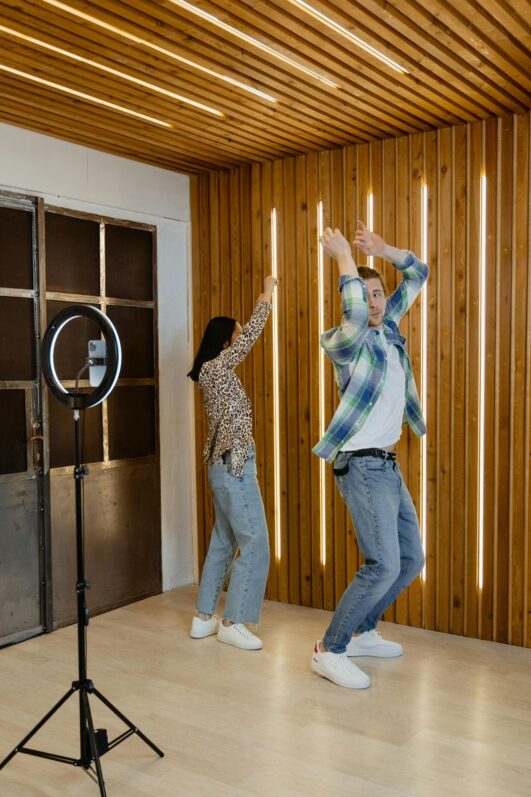 12 Seemingly Fun Things Everyone Loves—But Deep Thinkers Secretly Can’t ...