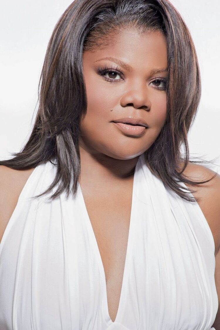 13 Inspiring Plus-Size Actresses Who Show Confidence Is the New Standard