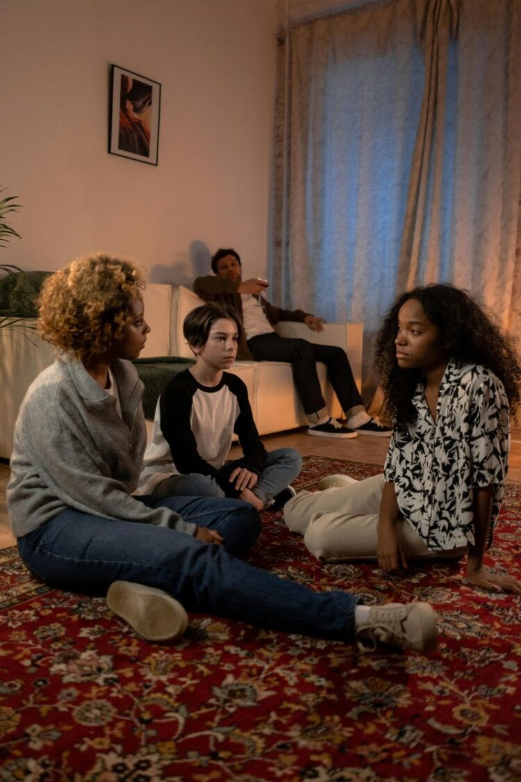 15 Family Rules and Traditions That Finally Make Sense as an Adult