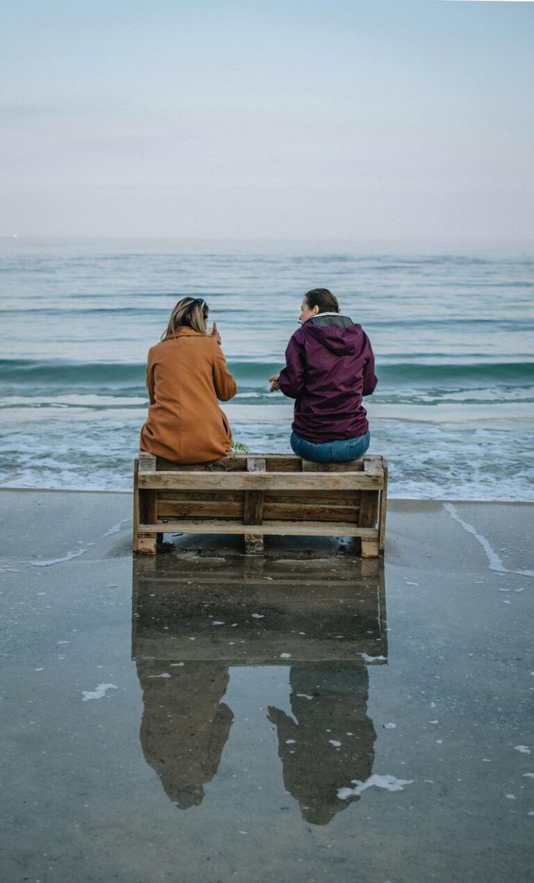 9 Subtle Behaviors People Show When You Secretly Intimidate Them