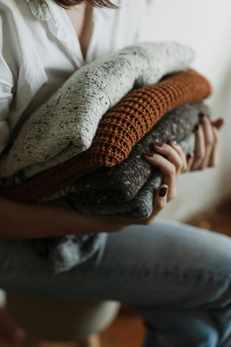 People Who Change Into Comfy Clothes the Moment They Get Home Share ...