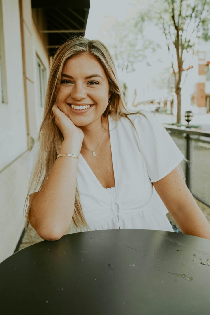 People With These 9 Traits Radiate Beauty From the Inside Out