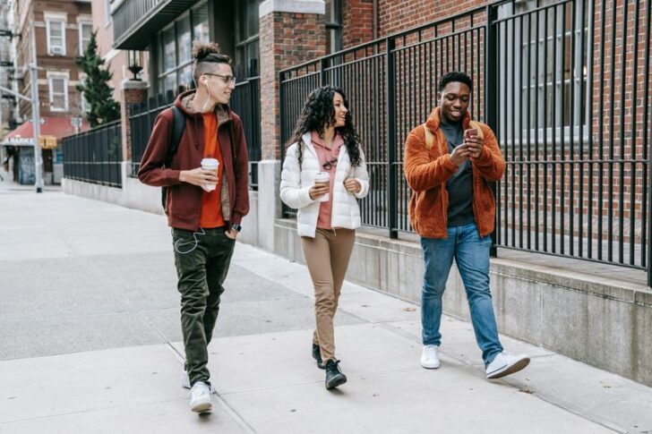 People Who Walk Faster Than Most Share These 11 Psychological Traits
